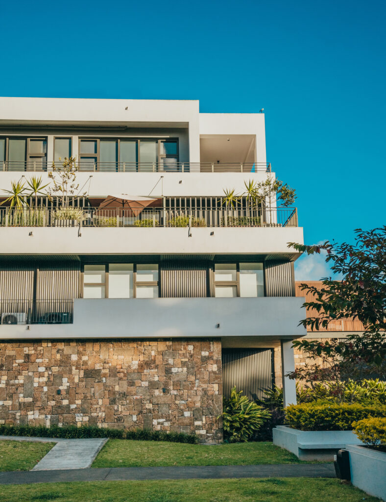 OFICEA - Leader of the office market in Moka